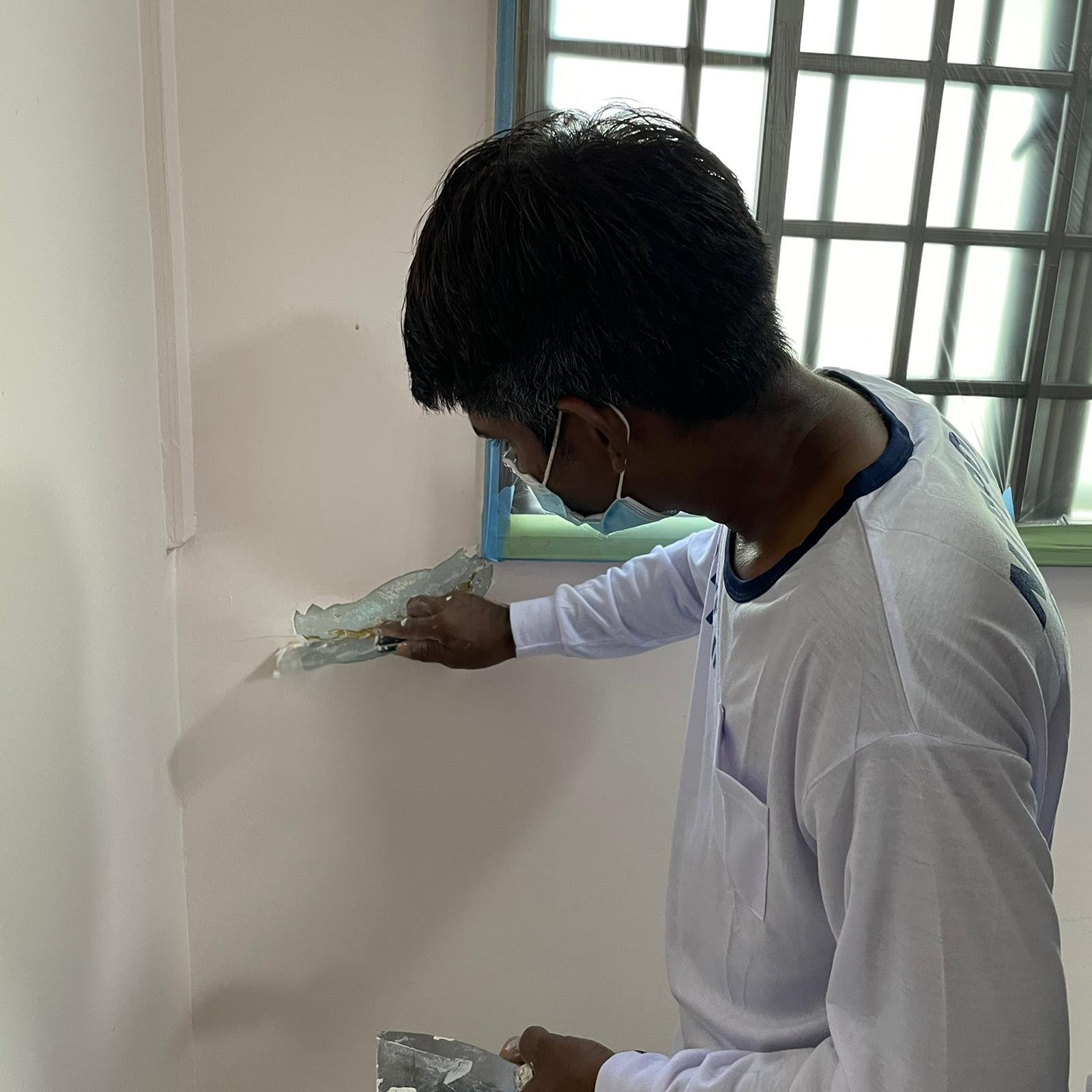 10 Steps to Repaint Your Interior Walls Like a Professional